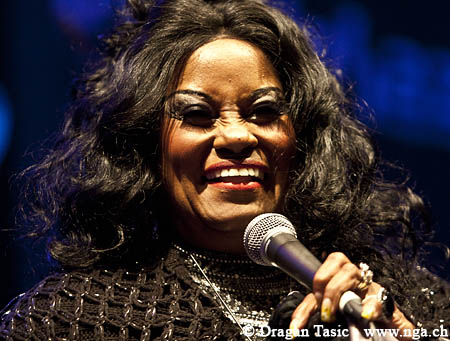 Ladies Vocal Summit feat Tess Dabasol-Smith, Lerato Sebele, Harriet ...